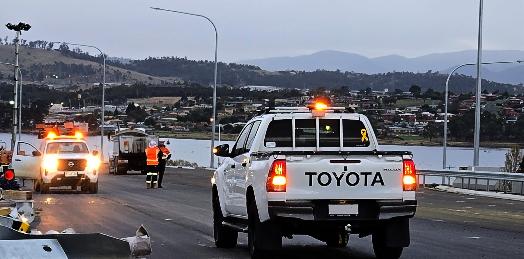 Visible Safety LED Flashing Lights Rotating Amber Beacons Light Bars..